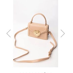 AKIRA | Bags | Akira Heart Of Gold Frame Bag | Poshmark